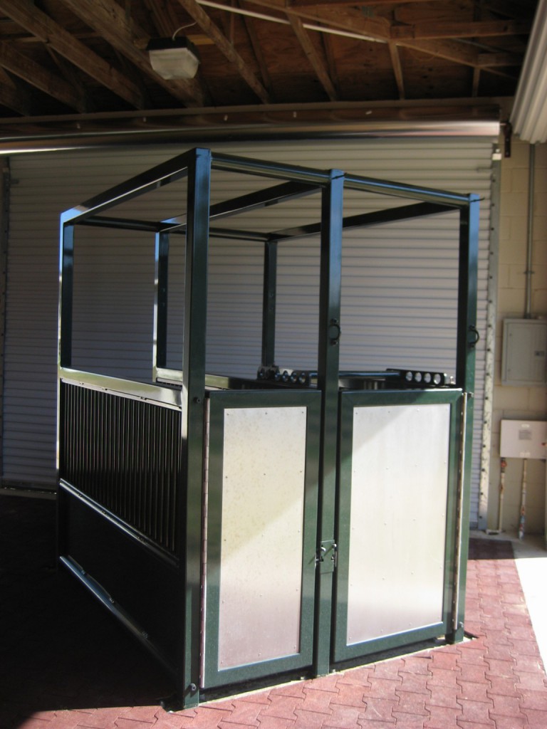 Stall-Breeding Stocks - Double R Manufacturing