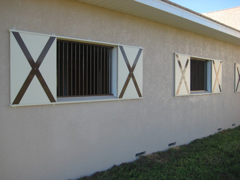 Stall-Window Bars - Double R Manufacturing