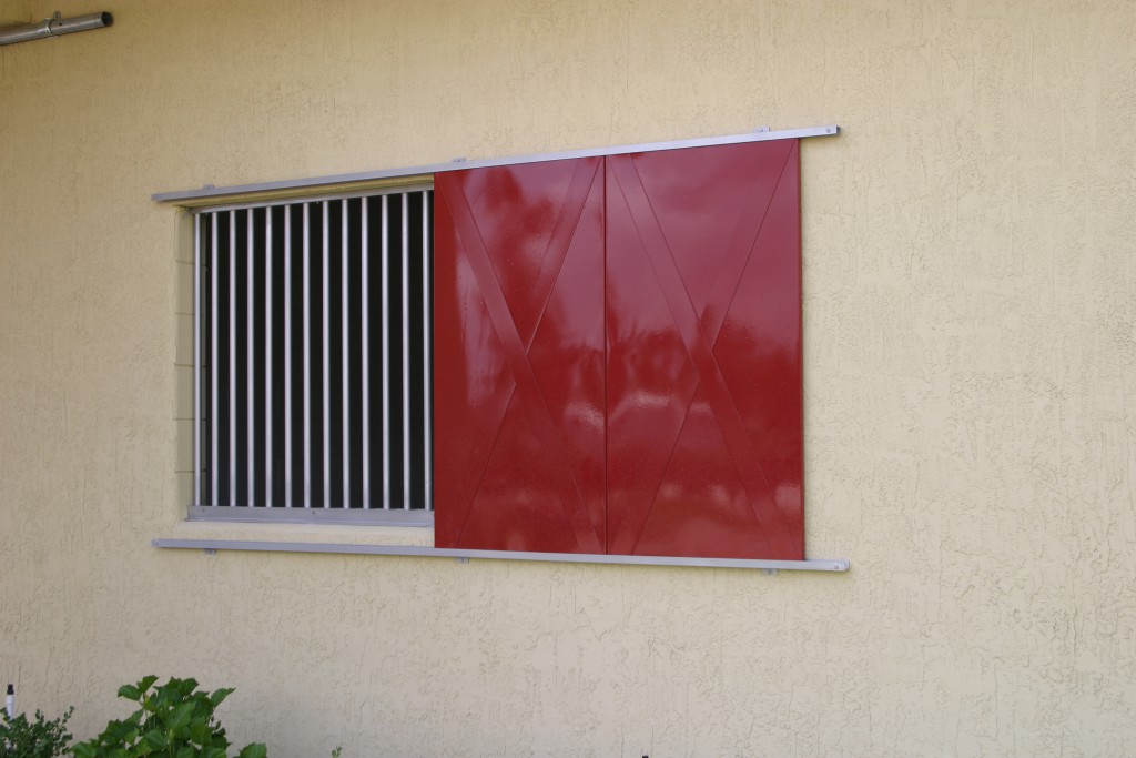 Stall-Window Bars - Double R Manufacturing